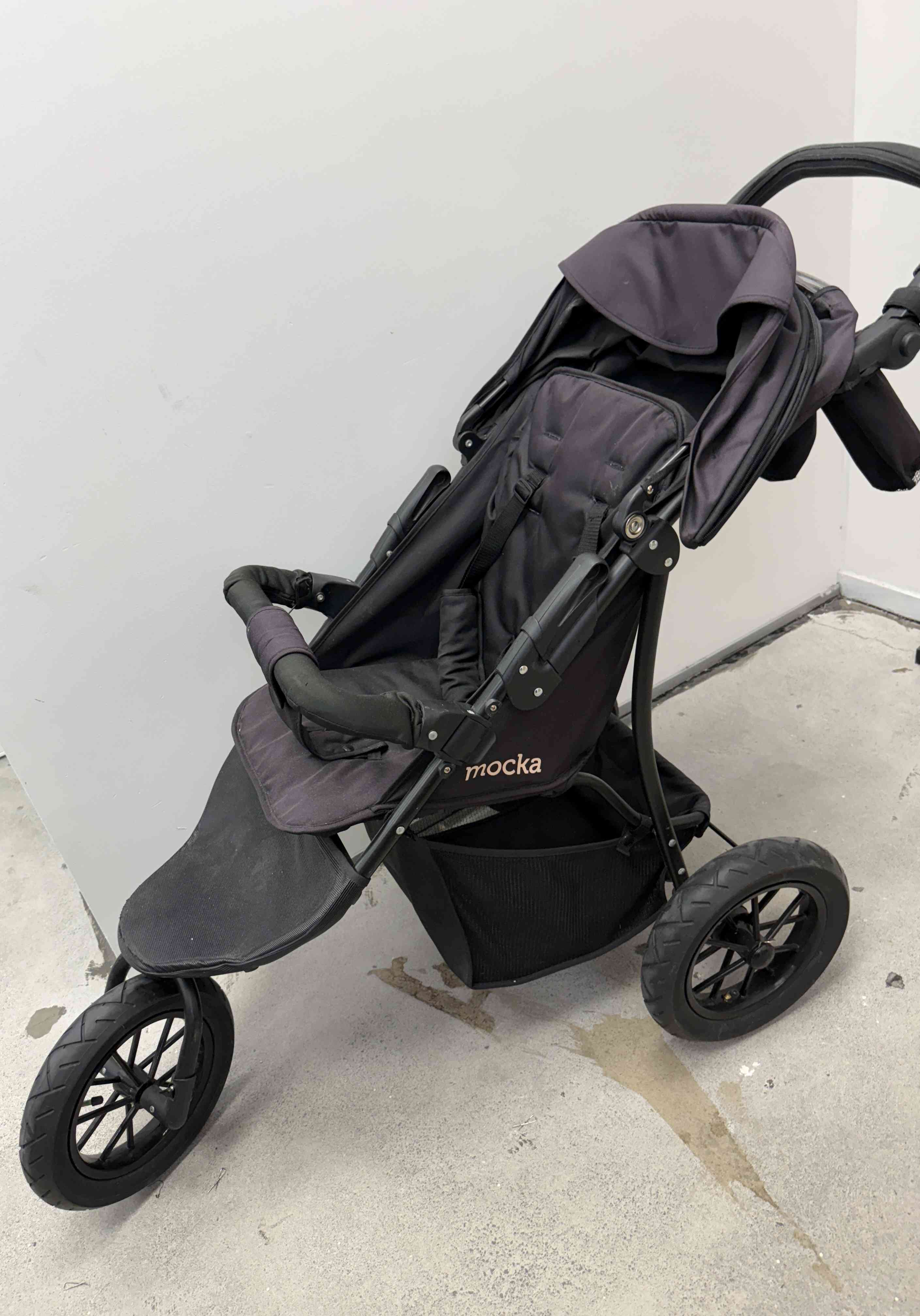 Mountain Buggy Pram 3 wheeler | Kiwi Market
